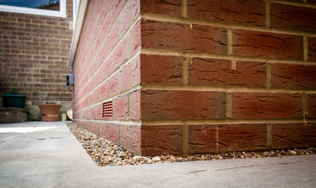 What is a Dwarf Wall?